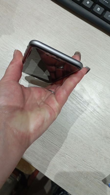 Продам iPhone 6 в идеальном состоянии.