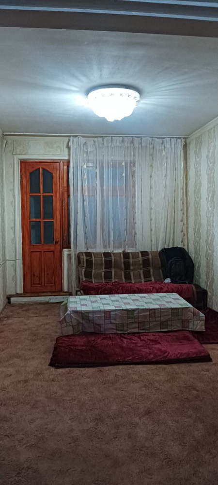 Срочно сдаётся в аренду 2в3-комнатная 2в3/4/4 Юнусабад метро Шахристан