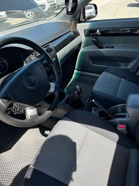 Chevrolet Lacetti e-auksion