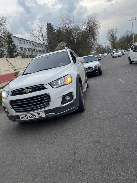 Srochna prodayotsa Captiva 4 ful