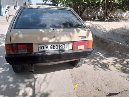 Lada 2109 sotiladi