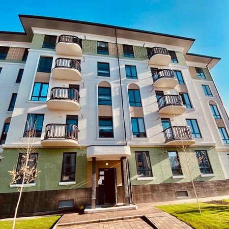 Golden House Assalom Havo