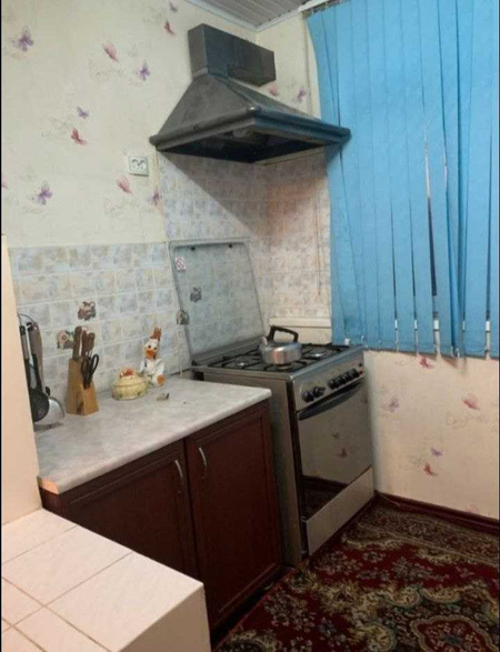 3 xonali kvartira ijaraga beriladi. Furkat bogi yonida