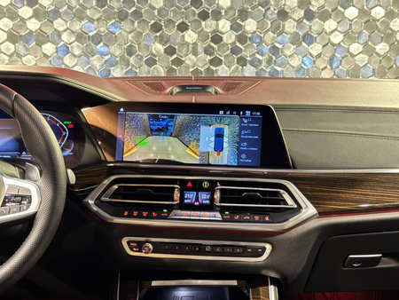 В продаже ! Автомобиль BMW X5 M50i