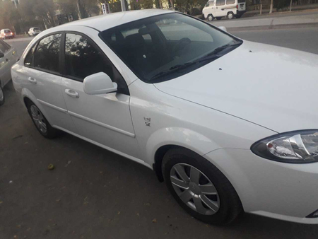 Gentra Lacetti 2023 Метан, Арча балон, Чехол, Полик койилган 2000км