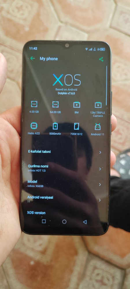 Infinix hot 12i.