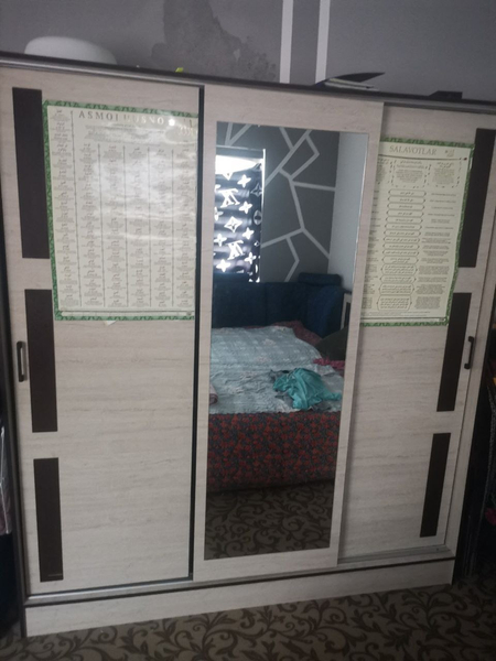 Продам спальный гарнитур 2 комлекта