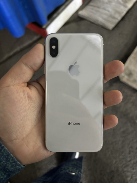 iphone X 64 gb srochni
