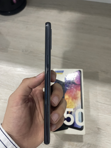 Samsung A50 4/64