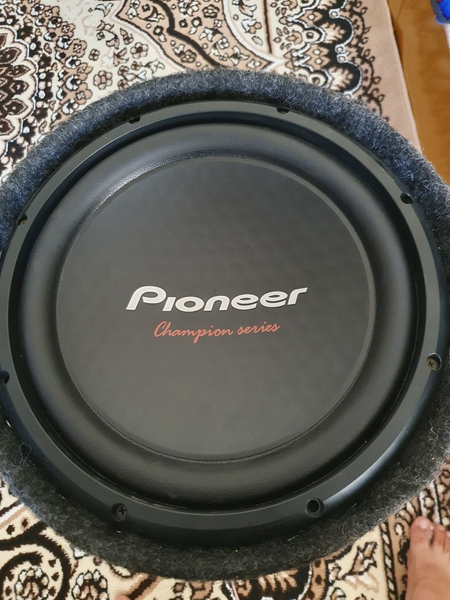 Pioneer bass 1600bt wat