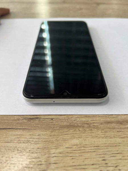 Samsung A03s srochniga sotiladi