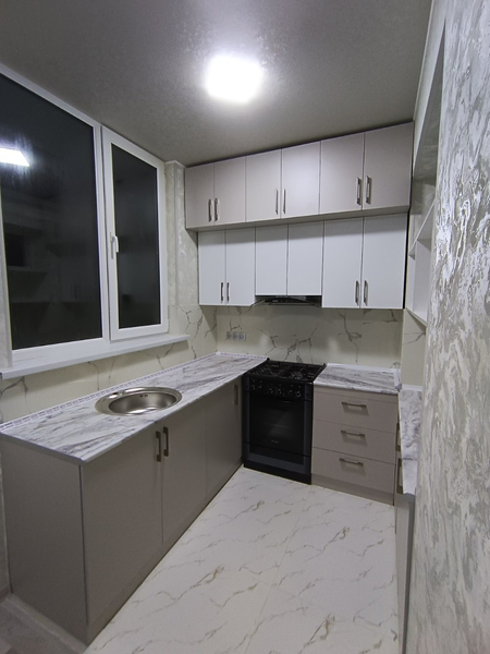 Mebel na zakaz kuxniy narxlari bilan tanshing pasda