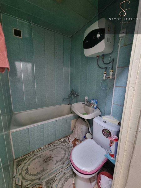 №2873/2604.Продается 2х-комнатная переделана в 3х-комнатную.