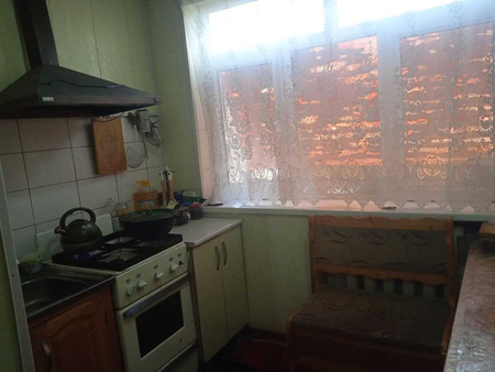 Продается квартира. Массив Кара-Камыш 1/4.