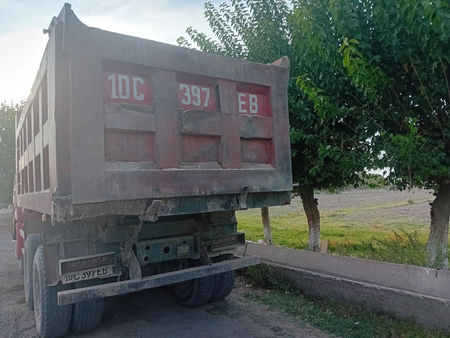 Howo SINOTRUK sotiladi