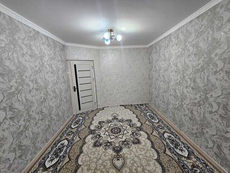 2 xonali 54m² 1-qavat uy sotiladi.