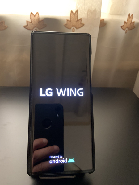 LG WiNG 5G 8+3/128 gb Новый