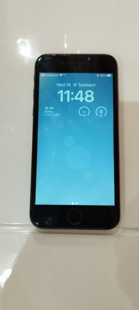 Apple 8 64 gb uxasi ishlamidi qogan hammasi chotki
