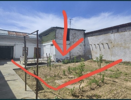 Yer sotiladi ohunbobyevda 2 sotix