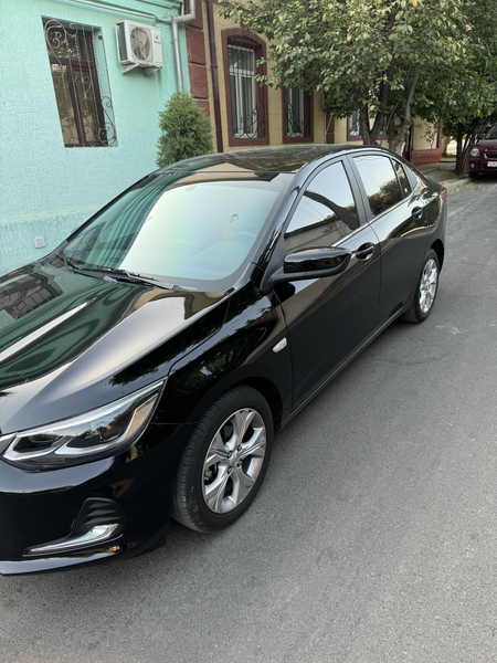 Onix A/T Premier Turbo 2023