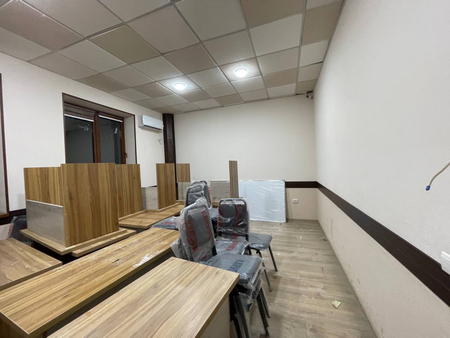 Аренда офис 24 кв м+личный балкон,Чорсу рынок