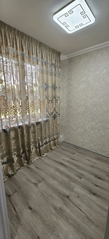 Массив Ялангач тенисные корты. 2-х ком 1-этаже. 51м²
