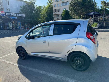 Продам Chevrolet Spark 2015 года