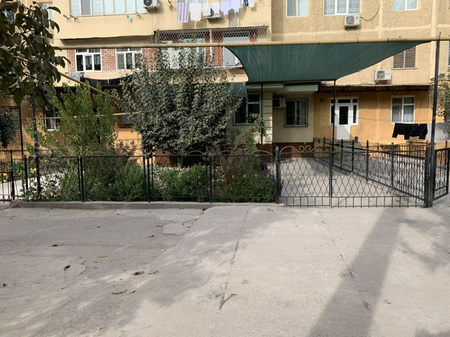 Чиланзар 19 срочно продаётся квартира 4/1/4