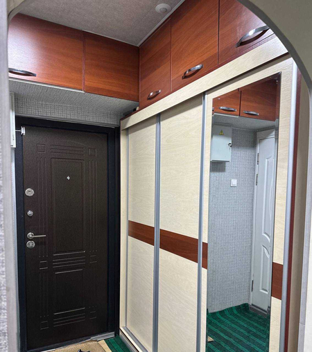Продается своя квартира, метро Ойбек, 55 кв.м., 2/9/9, $79 000