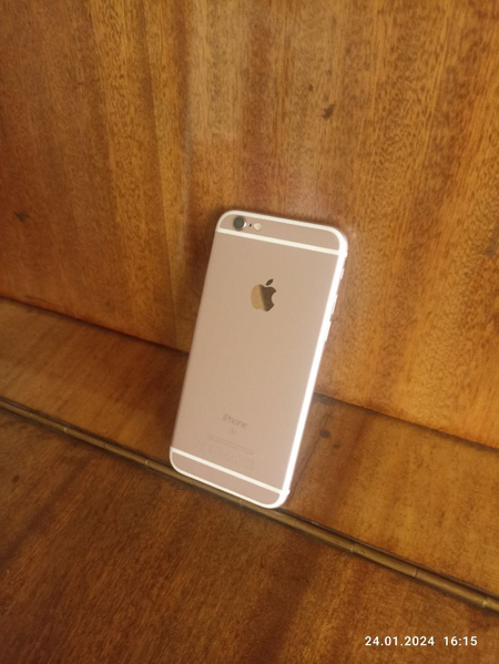 iPhone 6 s сотилади