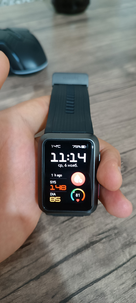 Smart watch huawei watch D