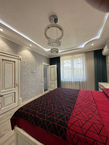 Первушка ул.Эльбек банковский дом 4-комн 2/5 200 м² 3 с/у ремонт