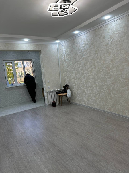 Продается 1ком около метро ( яшнабадский район)