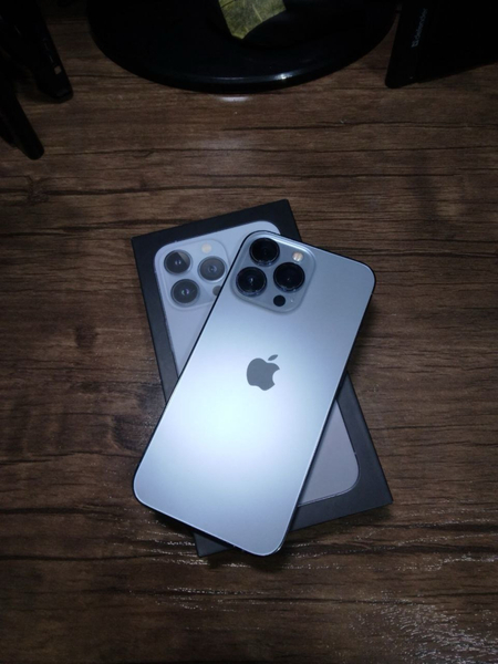 iPhone 13 pro 128/77