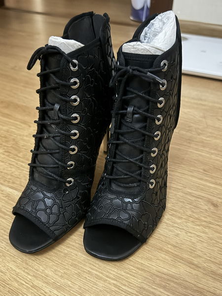Charles and keith туфли