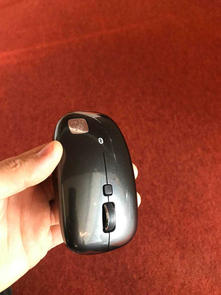 Беспроводная мышь компании  Logitech