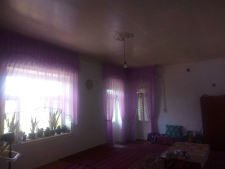 Xovli uy sotiladi