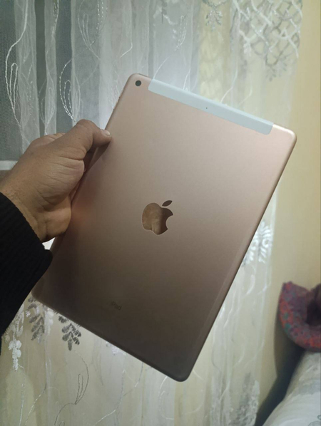 ipad 8 gen 128/8