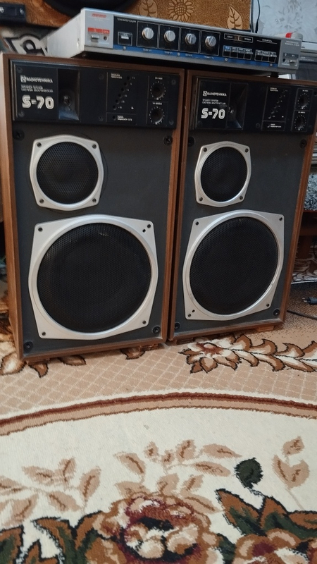 Колонки S 70 с усилителем