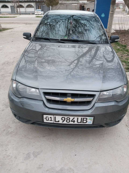Nexia2 2014 gibrid sotiladi