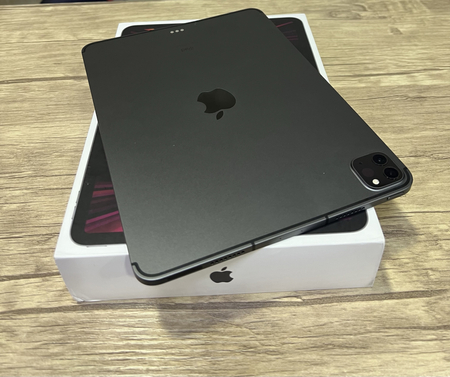 Prodam ipad Pro 11  M1 128GB sim kart
