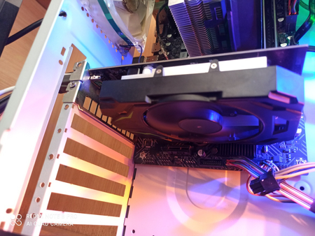 Vedio Karta InVidia GT 730 4GB