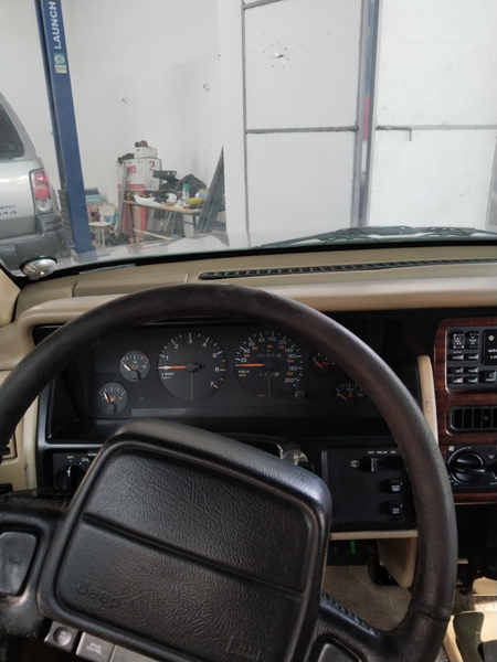 Продам Jeep grand Cherokee 1995 года