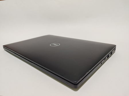 Продаётся шустрый ноутбук DELL Latitude 7390 16 GB ноутбук сотилади.