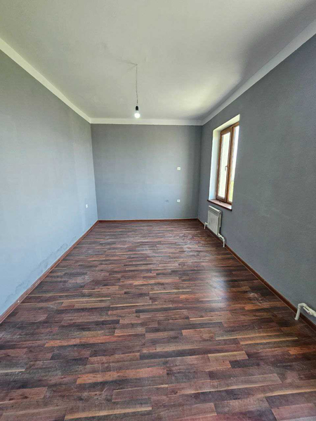 2 xonali 70m² 4-qavat uy sotiladi Ikkilamchi kreditka ham beriladi.