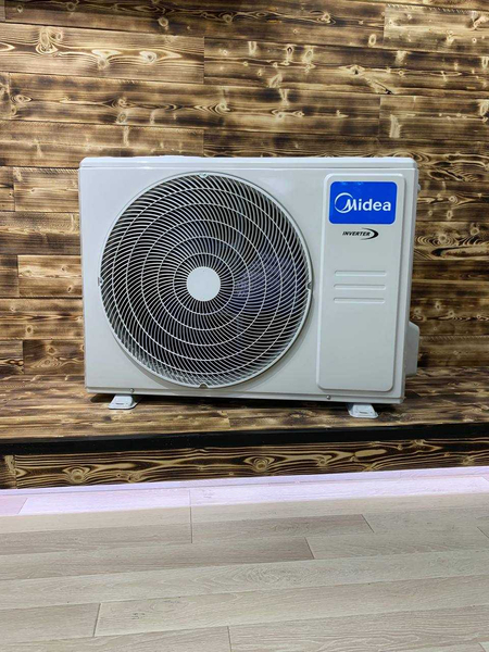 Колонный кондиционер Midea модель YC-400 Inverter 24 000 Btu +доставка