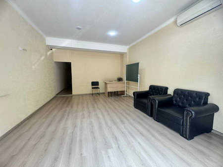 продается комерческое помещение 109 кв.м  ЖК Узбегим