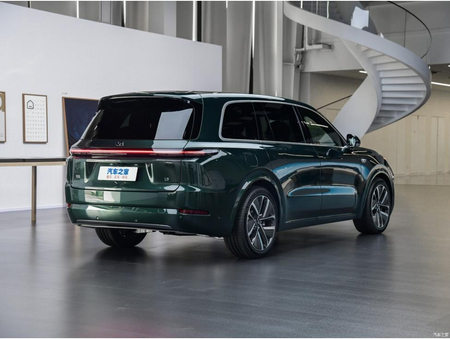 Lixiang L9 max hybrid