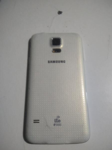 Samsung galaxy S5 2ram 16 gb