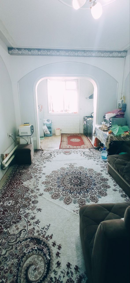 Srochna sotiladi Sergeli 3 kv Dom sotiladi 7 maktab oldida evroremonti
